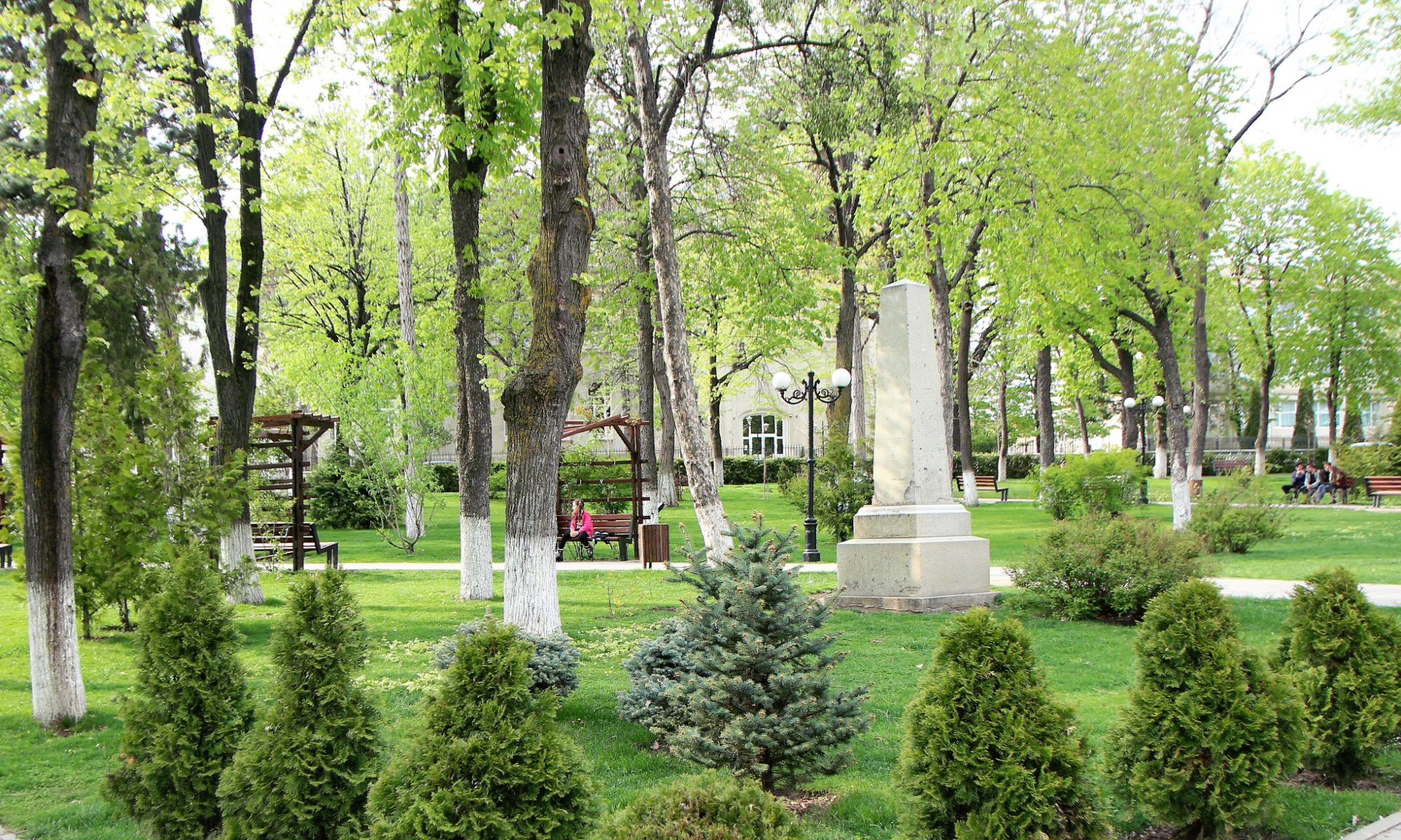 Parcuri Verzi S.R.L. | HUSI - "Orasul Gradina"